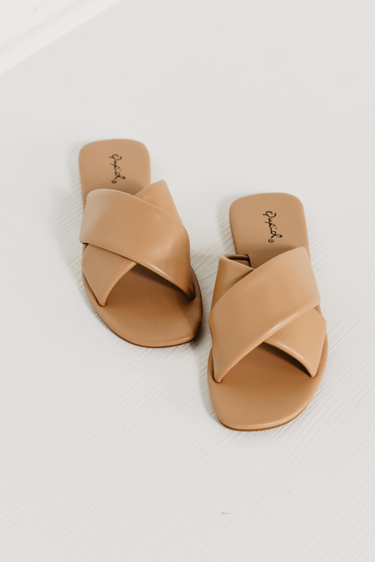 The Castel Slide - Tan | MOD Boutique